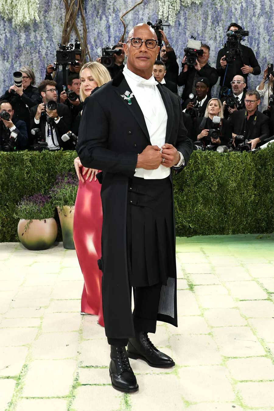 Photos: Dwayne Johnson Opts to Wear Polynesian Skirt to Met Gala 2026 ...