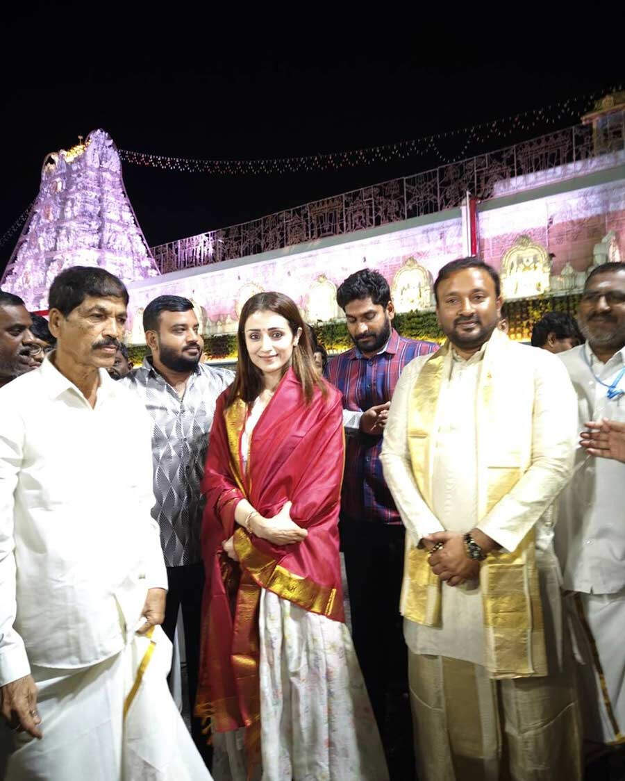 Photos: Trisha Krishnan Visits Tirupati on Her Birthday | Filmfare.com