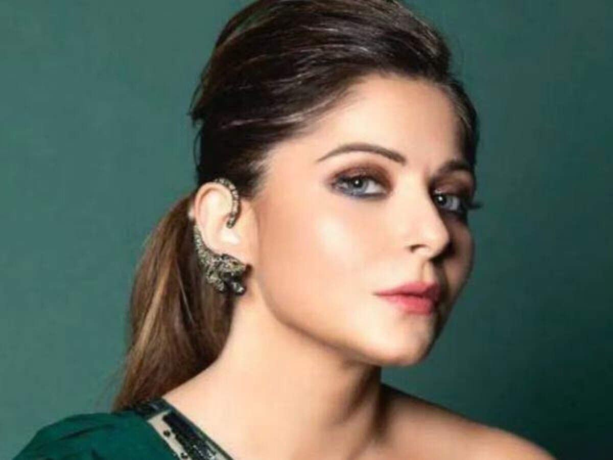 Kanika Kapoor Baby Doll