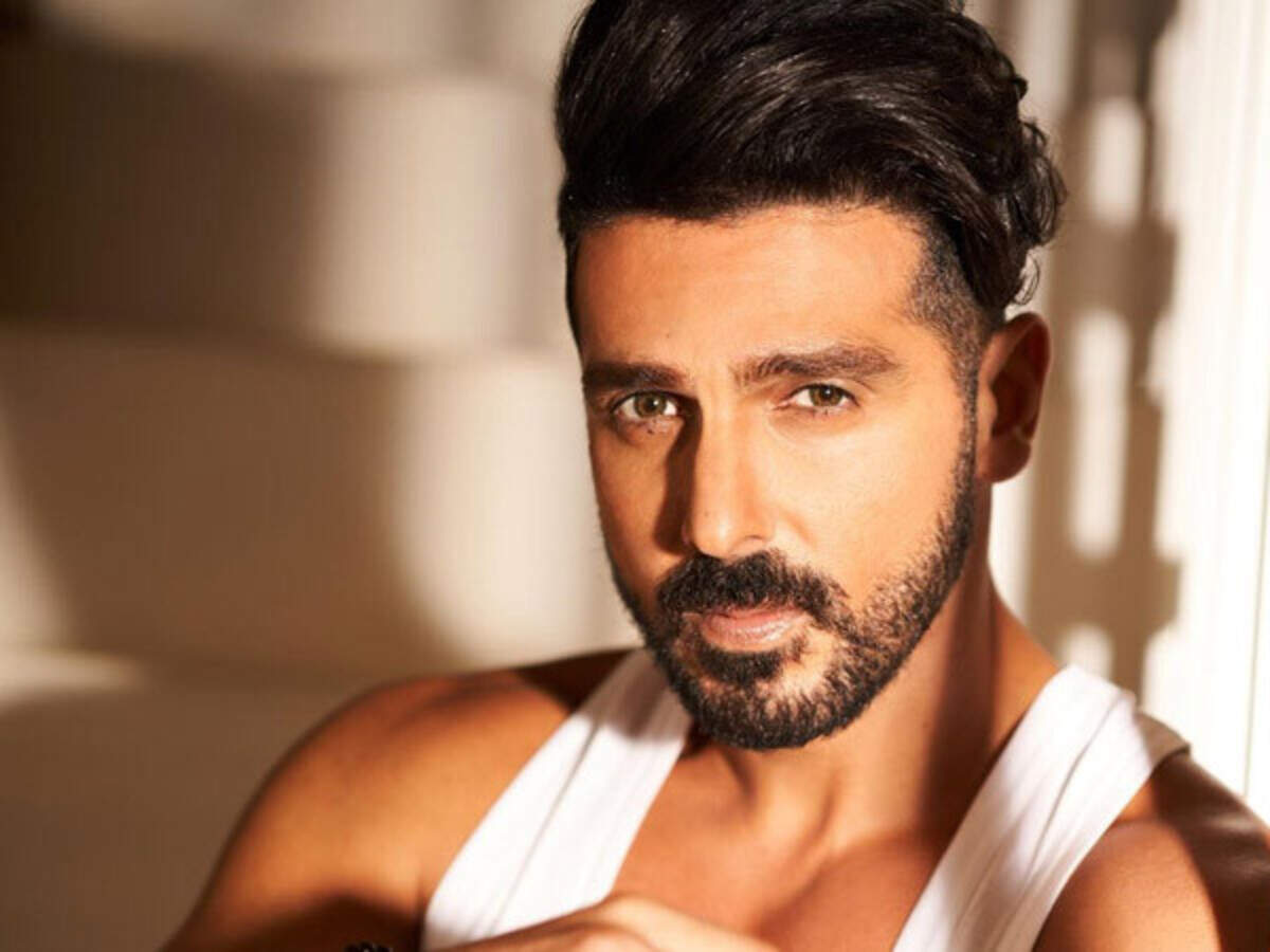 Zayed Khan: Unveiling Height, Weight, Age, Biography, Husband More ... Zayed Khan: Unveiling Height, Weight, Age, Biography, Husband More ...