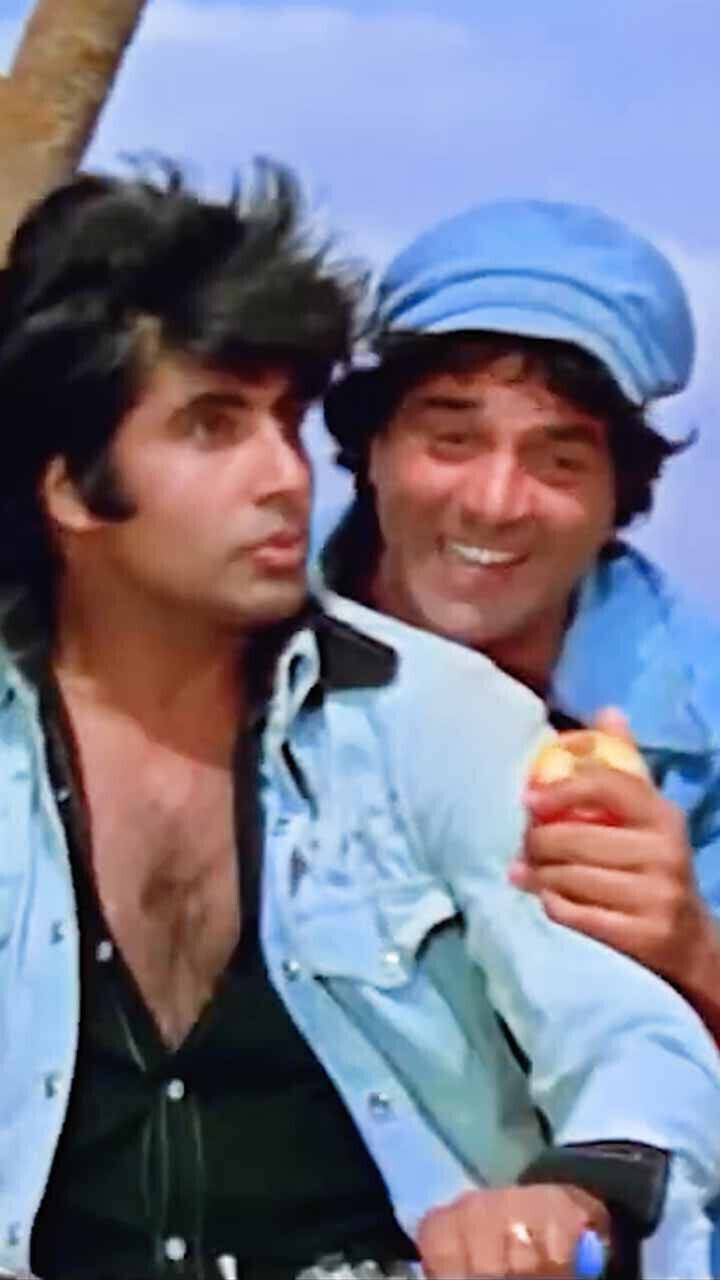 10 Iconic Dialogues From Sholay That Still Resonate With Us | Filmfare.com
